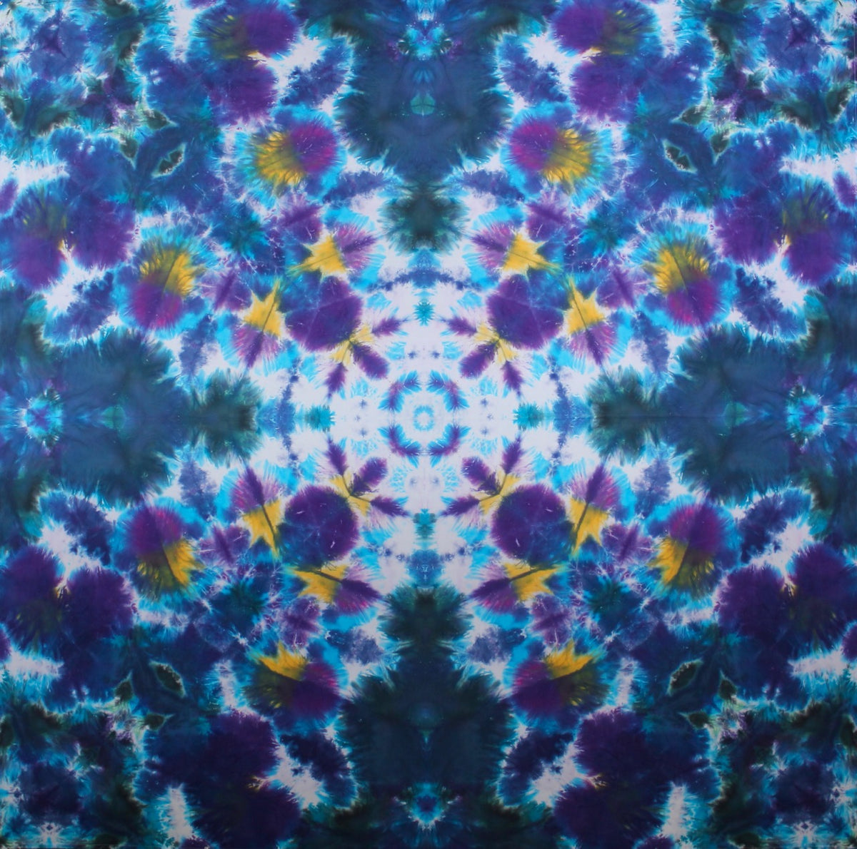 'Pansy Portal' Mandala Art Panel 7' X 7' #1803 – Courtenay Tie Dye